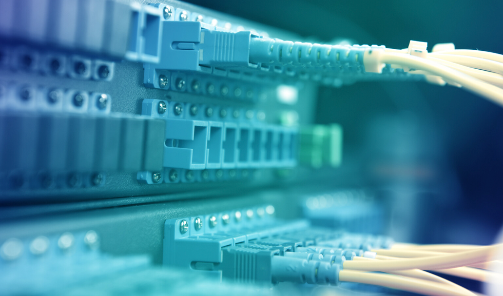 Understanding the difference between PTP and Synchronous Ethernet ...